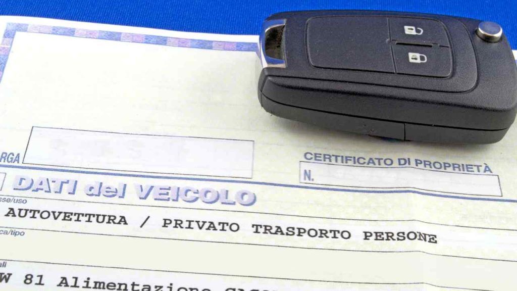 Libretto auto, prima di metterti in marcia controlla questo codice, se ...