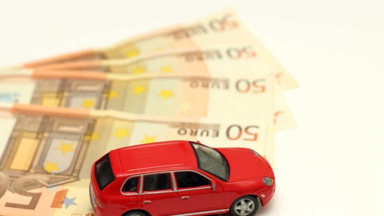 Bollo auto, PRESCRIZIONE ISTANTANEA: è ufficiale, la nuova legge è stata approvata - GiornaleMotori